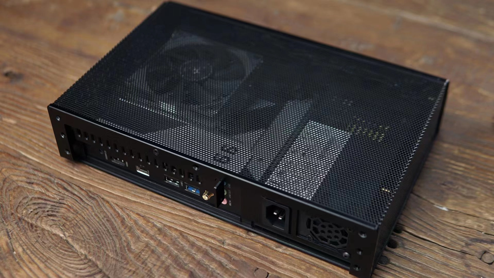 XTIA Slim variable volume computer case – XTIA shop